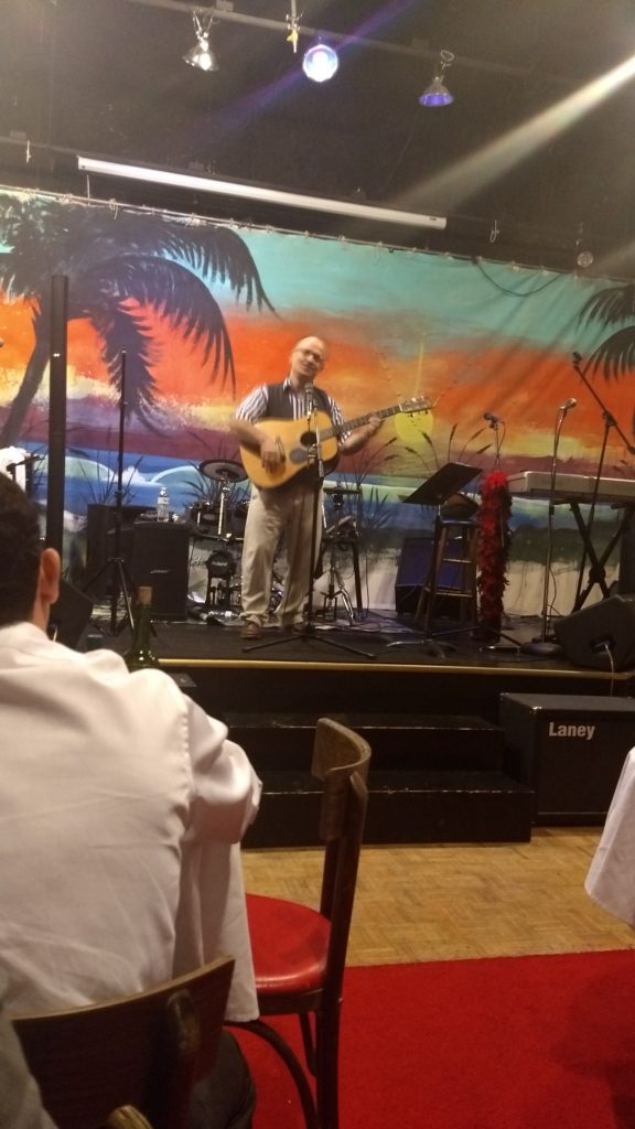 Aromë Shkodre, pulsim vendlindje buzë oqeanit Atlantik në Florida ... Aromë Shkodre, pulsim vendlindje buzë oqeanit Atlantik në Florida ...